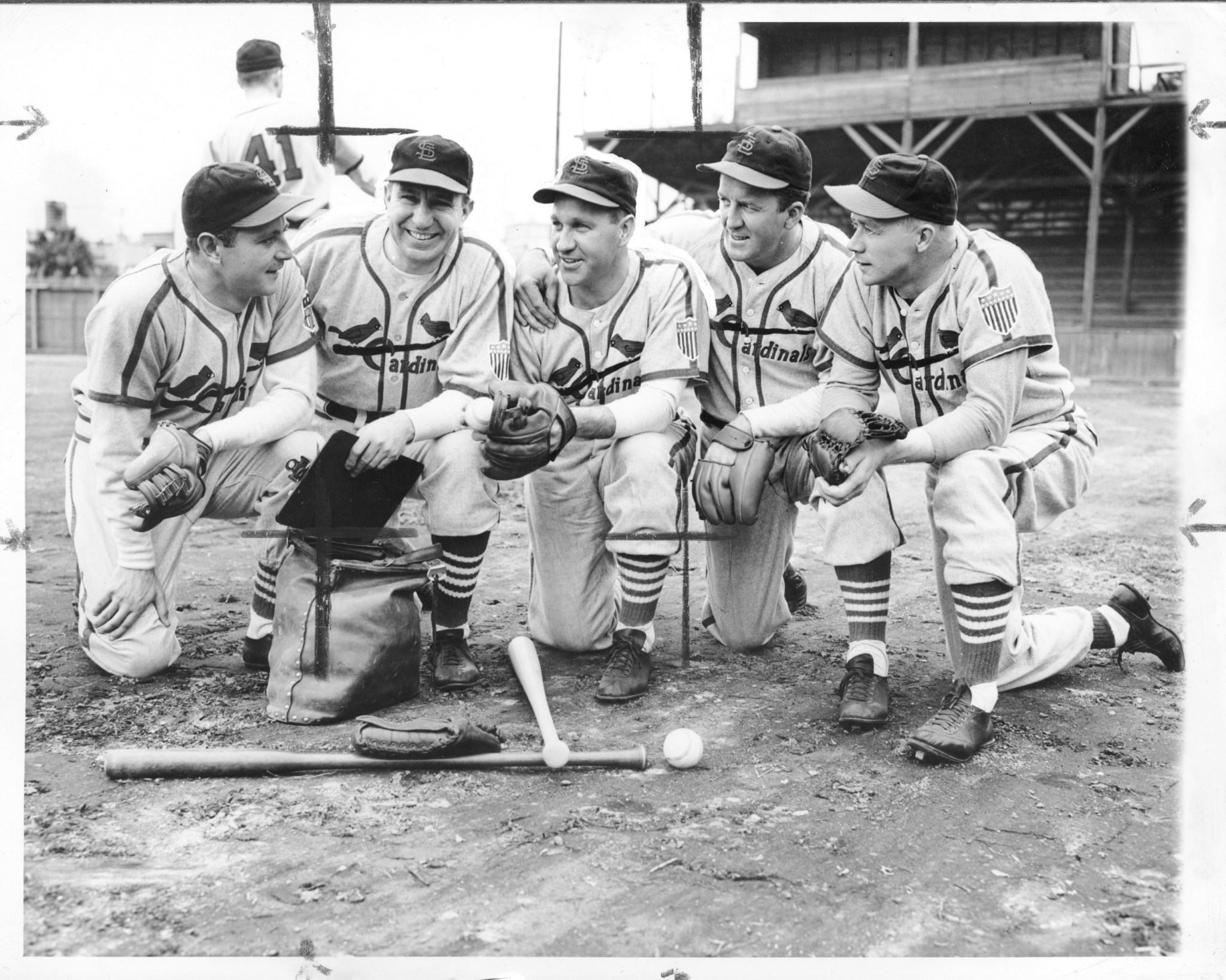 1943-1945 Cardinals – Cardinals Uniforms & Logos